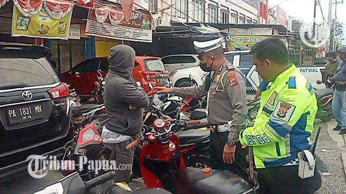 Operasi Zebra Cartenz 2022 di Timika, Banyak Pengendara Motor Tak Gunakan Helm - Tribun-papua.com