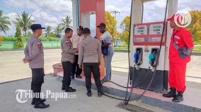 Pasca-kenaikan Harga BBM, Polisi Lakukan Monitoring di SPBU Kota Jayapura - Tribun-papua.com