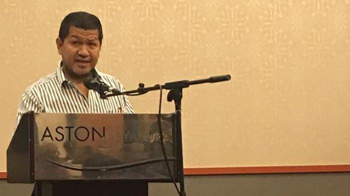 Anak Serui Pegang Kendali, Roberth Rouw Jabat Ketua Fraksi Nasdem DPR ...