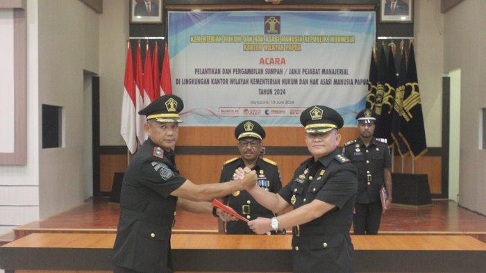 Jose Rizal Gantikan Edy Firyan Jadi Kepala Kantor Imigrasi Biak, Ini Pesan Kakanwilkumham Papua ...