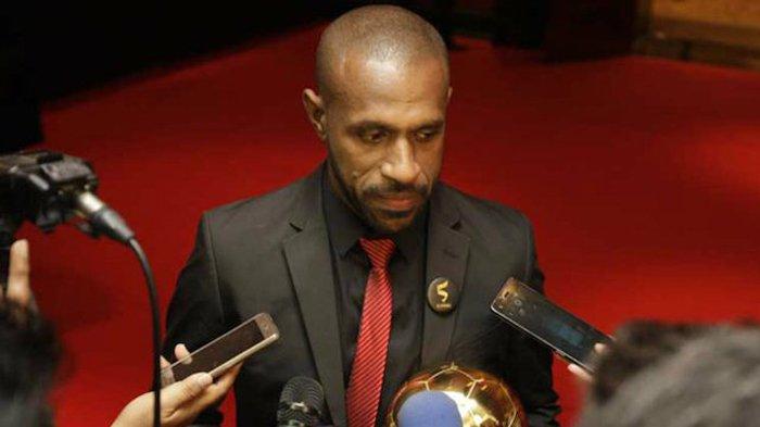 RESMI! Boaz Solossa Kembali ke Persipura - Tribun-papua.com