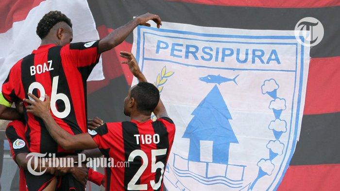 Welcome Back Boaz Solossa, Peter Withe: Dia Anak Ajaib! - Tribun-papua.com