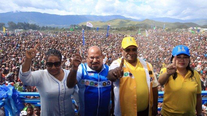 KILAS BALIK: Mengenang (lagi) Kemesraan Lukas Enembe dan Klemen Tinal ...