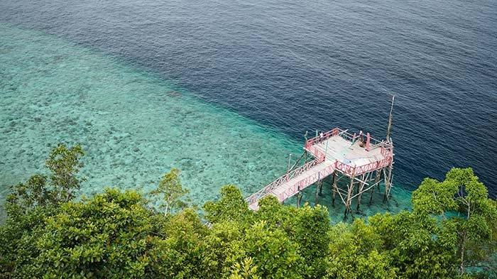 Wisata Papua: Pesona Tanjung Serweri di Biak Numfor - Tribun-papua.com