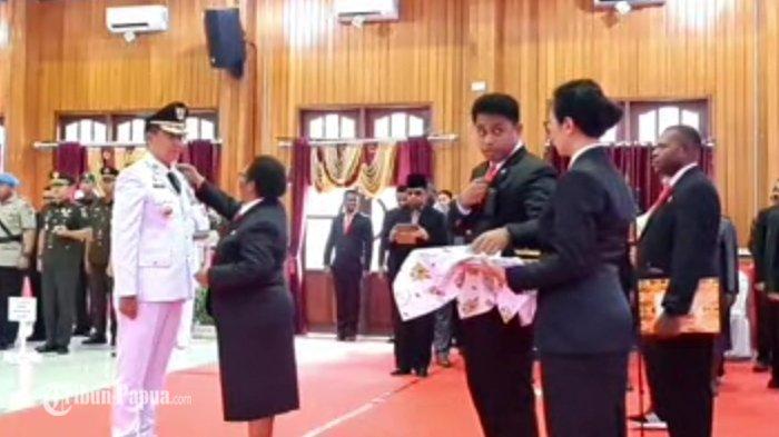Jalani Proses Hukum, Johannes Rettob Diganti Valentinus Sudarjanto ...