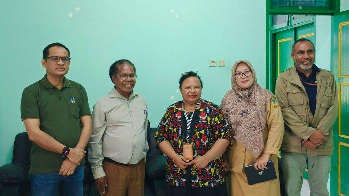 YPMAK Survei Beberapa Sekolah di Timika, Ini Tujuannya - Tribun-papua.com