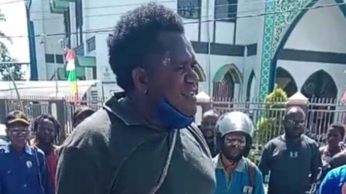 Konflik Antar Suku di Nabire Papua Tengah, Pastor Yance Yogi Turun ...