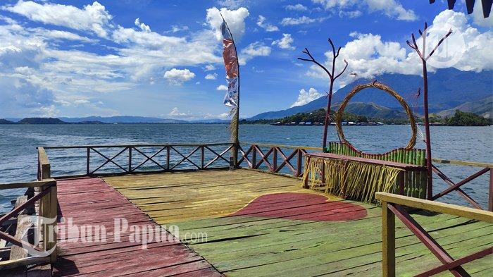 5 Rekomendasi Kampung Wisata yang Penuh Pesona di Sekitar Danau Sentani ...