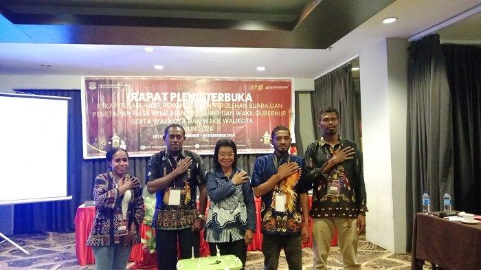 Pleno Penghitungan Suara Pilkada Kota Jayapura 2024, Paslon BTM YB ...