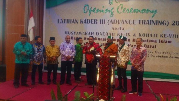 Badko HMI Papua-Papua Barat Menggelar LK III dan Musda ke IX dan Kohati ke VII - Tribun-papua.com