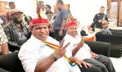 Jejak Athenius Murib: dari Kokpit Pesawat, Dandim, dan Bakal Duduk di ...