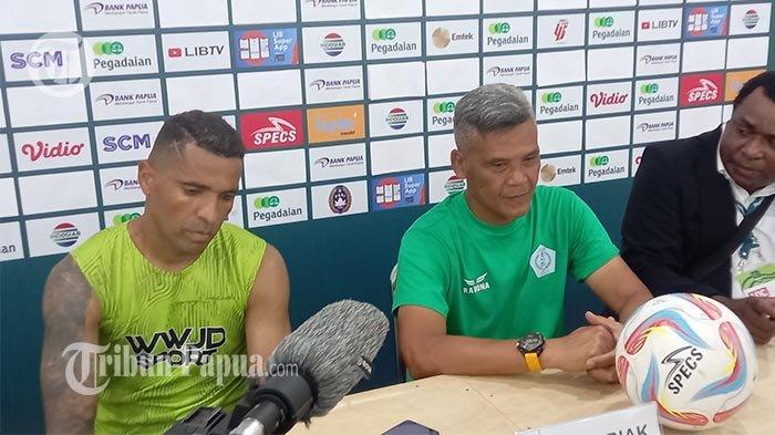 PSBS Biak Tahan Imbang Persipura Jayapura, Hendri Susilo: Kami Cukup ... PSBS Biak Tahan Imbang Persipura Jayapura, Hendri Susilo: Kami Cukup ...