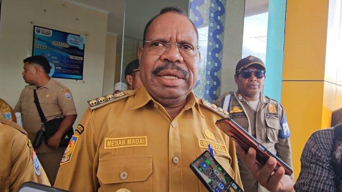 Bupati Mesak Magai Segera Benahi RSUD Nabire - Tribun-papua.com