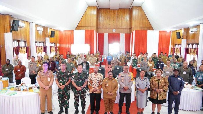 Bupati dan Forkopimda se-Papua Tengah Rapat Koordinasi Sukseskan Pemilu, Begini Harapan Ribka ...
