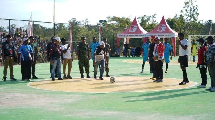 64 Tim Ramaikan Turnamen Futsal Bupati Cup I di Kabupaten Mappi Papua ...