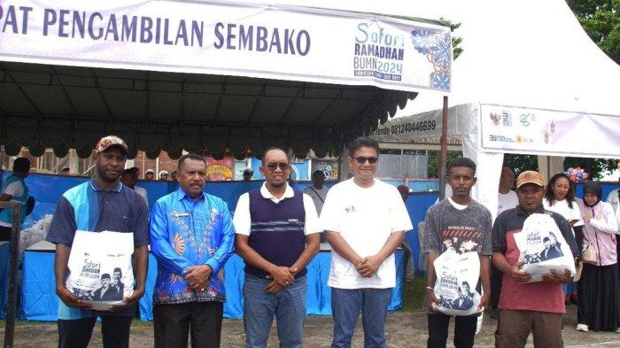 Safari Ramadan BUMN, PLN Hadirkan 1.000 Paket Sembako Murah untuk Masyarakat Nabire - Tribun ...