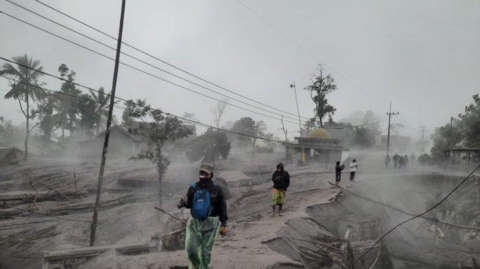 Masuk Daftar Gunung Berapi di Indonesia, Ini Riwayat Erupsi Semeru ...