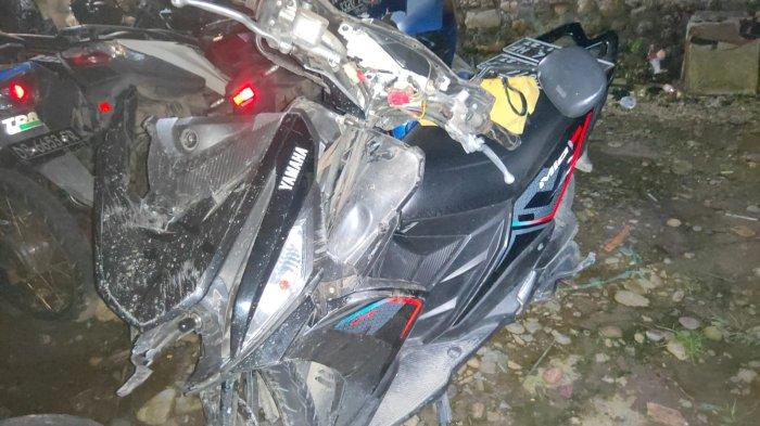 BREAKING NEWS: Pengendara Tewas setelah Tabrak Bundaran Petrosea di ...