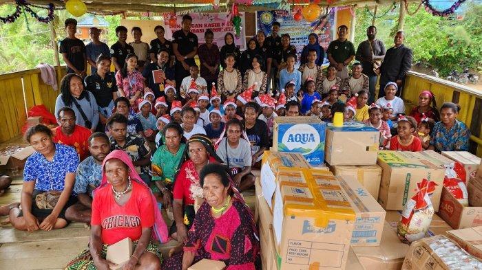 PYCH-Gramedia Jayapura dan Komunitas Berbagi Kasih Natal Dengan ...