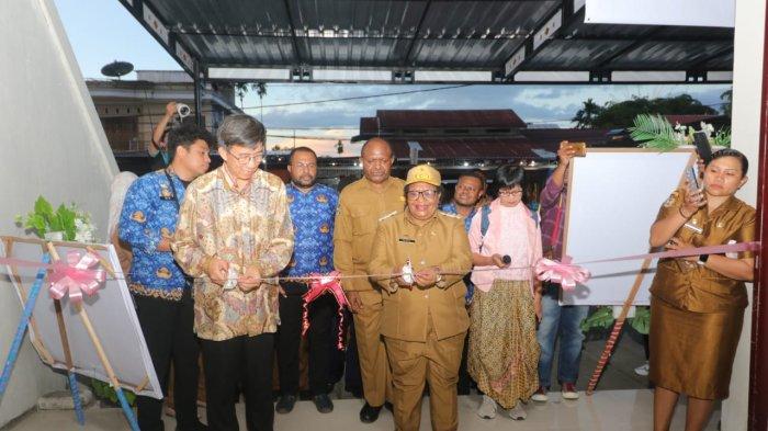 Majukan Pendidikan, Ribka Haluk Gandeng Prof Yohannes Surya Luncurkan ...