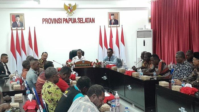 Empat Golongan Adat Anim Ha di Merauke Dukung Penuh Damianus Katayu ...