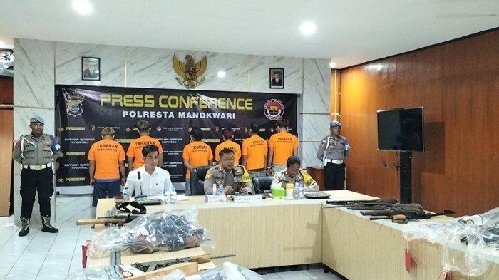 Polisi Manokwari Sita 24 Senjata Api Sepanjang 2023, Warga Gunakan Senpi untuk Mas Kawin ...