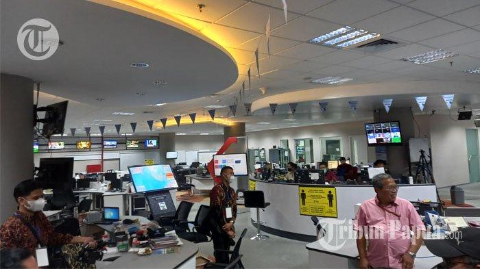 Kunjungi Menara Kompas, 10 Jurnalis Papua Disambut Hangat Wapemred Tri ...
