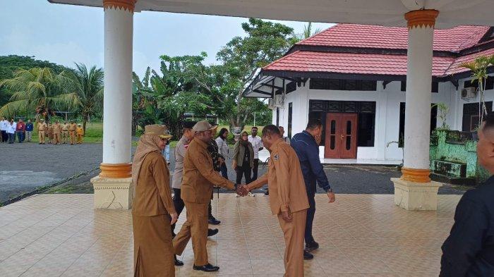 Pemkab Sarmi Resmi Menggunakan Absensi Digital Berbasis Mobile - Tribun ...