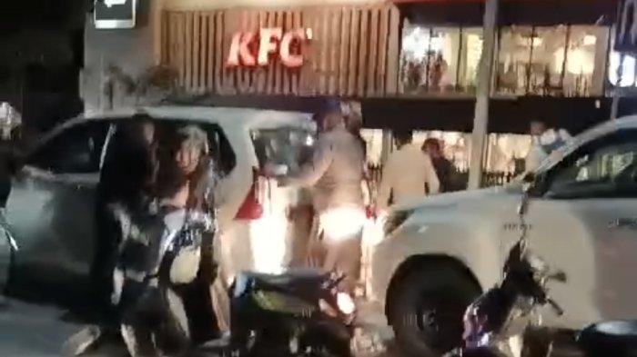 Viral Polisi Mimika Tangkap Empat Warga Sipil Usai Pamer Senjata Api, Mobilnya Dicegat di Jalan ...