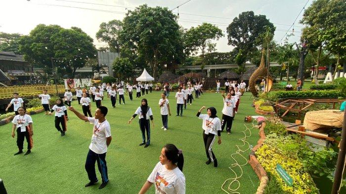 Kenalkan Budaya Papua, UPTB Anjungan Papua Gelar Workshop Tari Yospan ...
