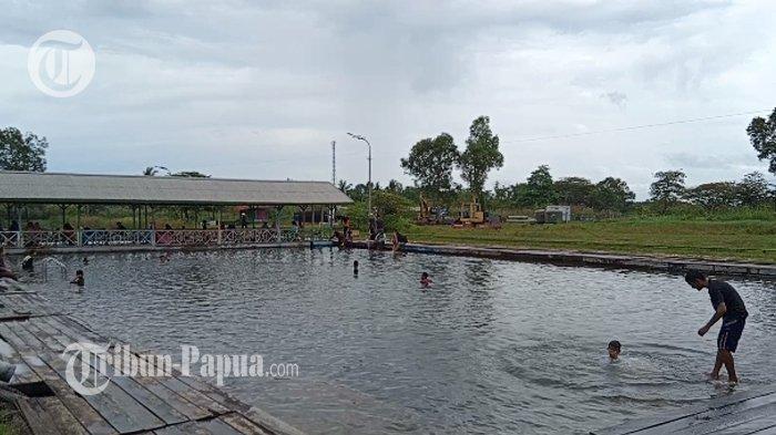 Kolam Pemandian Parako di Merauke Sepi Pengunjung Saat Lebaran - Tribun ...
