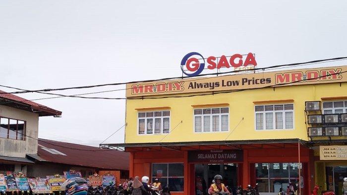 Pertama Buka di Sarmi, Toko Saga Langsung Terapkan Perbup Soal ...