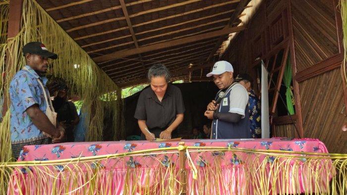 Sekolah Lapang di Kampung Sawesuma Diresmikan, WWF Papua: Jadi Tempat ...