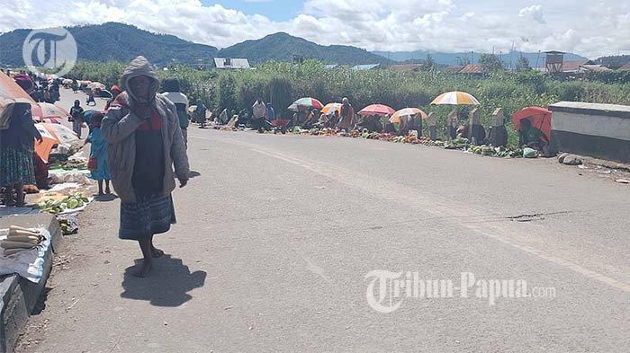Melihat dari Dekat Aktivitas Masyarakat Tradisional di Dogiyai Provinsi ...