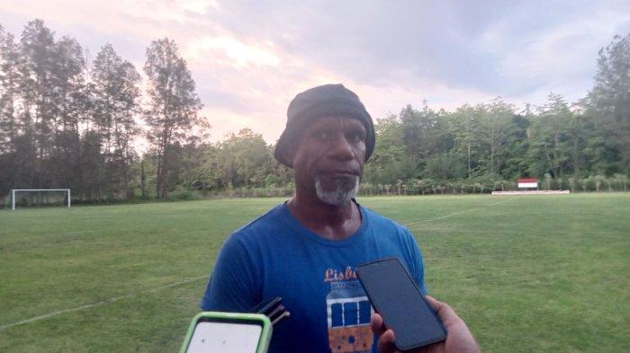 Legenda Sepakbola, Aples Gideon Tecuari Harap PFA PTFI Jadi Kebangkitan ...