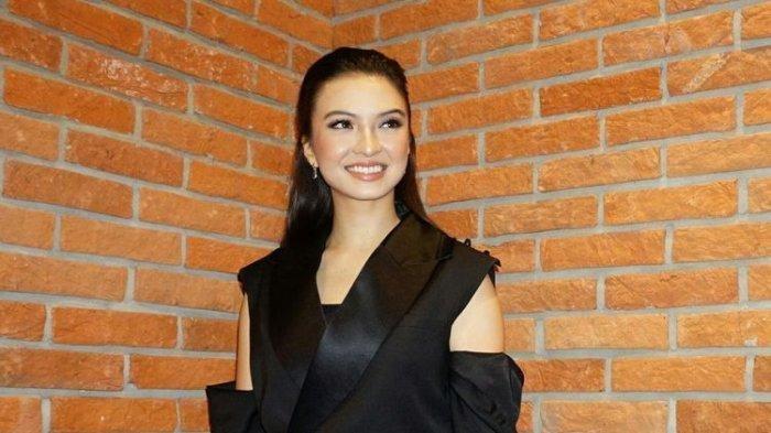 Terenyuh Tahu Perjuangan Anak di Pedalaman Papua untuk Sekolah, Raline ...