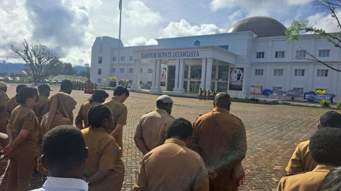 Wamena Darurat Miras: Pemabuk Picu Konflik, Bupati Jayawijaya Bentuk ...