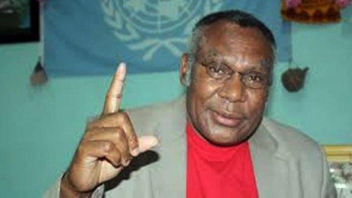 Socrates Yoman: Orang Asli Papua Menjual Tanah Sama Saja Jual Diri ...