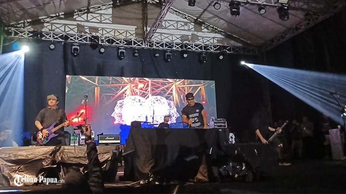 Launching Pengawasan Pilkada Mimika, Bawaslu Hadirkan Band Lawas Jamrud ...