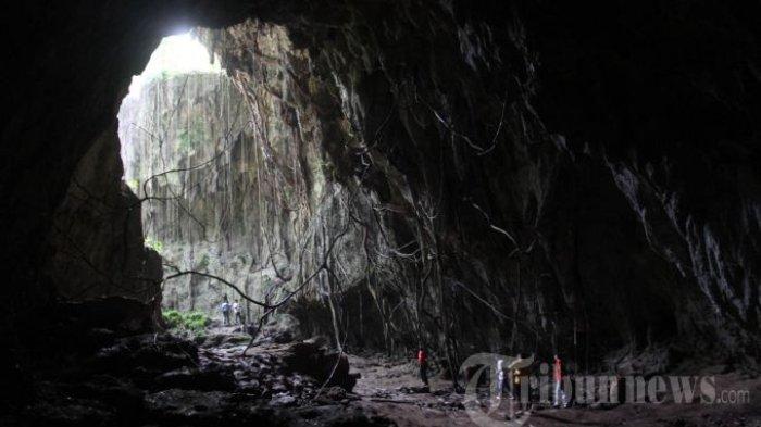 Wisata Papua: Gua-gua di Biak Numfor yang Menarik untuk Dikunjungi ...