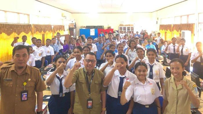 12 Belajar Biak yang Lulus Program ADEM Segera Berangkat ke Jawa dan ...