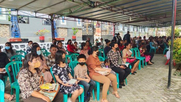 Misa Natal Umat Kristiani di Jayapura Papua: Kasih Yesus Besar untuk ...