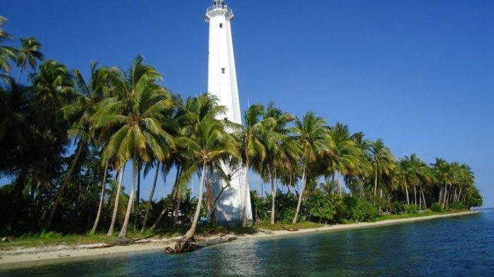 Wisata Papua: Melihat Pantai-pantai Cantik di Distrik Demta, Kabupaten ...