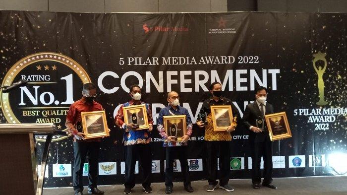 Terima Penghargaan Kategori Best in Clean Water Service, PDAM Unggulkan ...