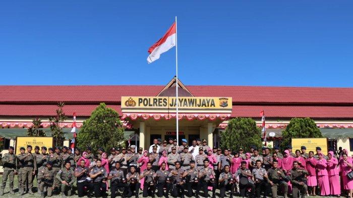 22 Personel Polres Jayawijaya Resmi Naik Pangkat - Tribun-papua.com
