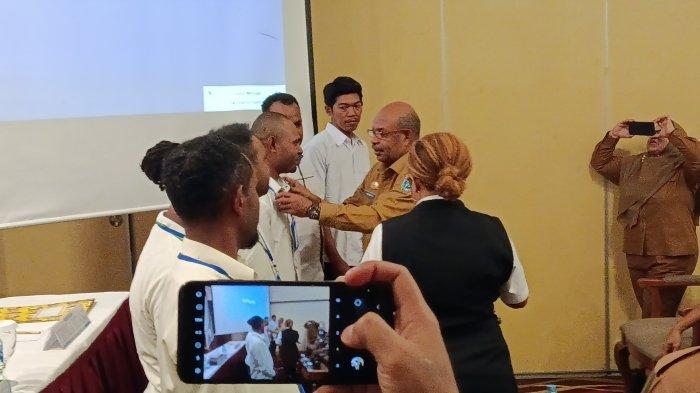 Disnakertrans Papua Barat Gelar Pelatihan Operator Alat Berat, Derek Ampnir: Sekaligus Dapat SIO ...