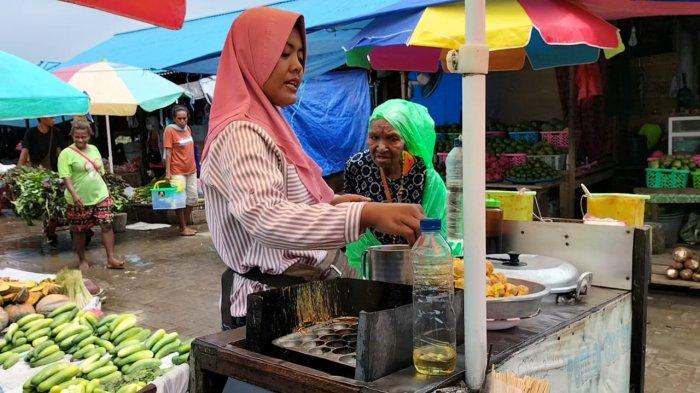 Cerita Fia, Penjual Pentol Goreng di Pasar Wosi Manokwari, Sehari Bisa Raup Rp 3 Juta ...