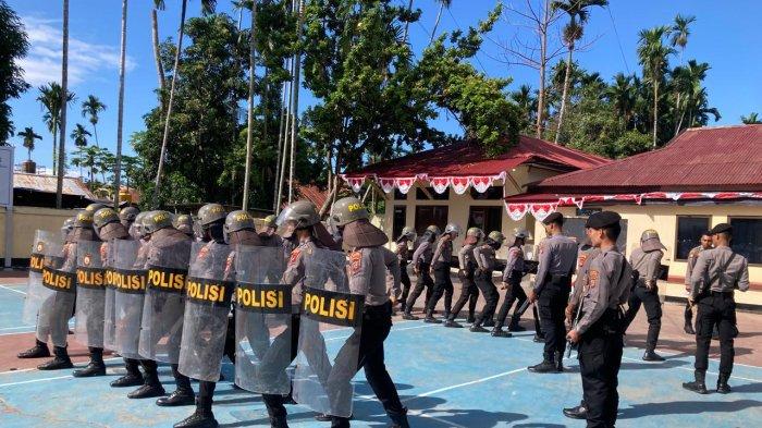 Polres Mansel Gelar Latihan Fisik dan Kekompakan Personel Dalmas Jelang Pilkada 2024 ...