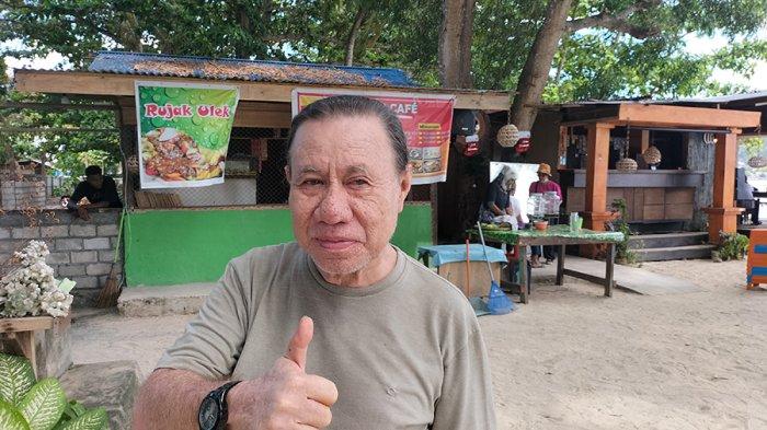 Pemilik Kafe Puji Bersih-bersih Pantai BLK Manokwari ala Universitas Papua - Tribunpapuabarat.com