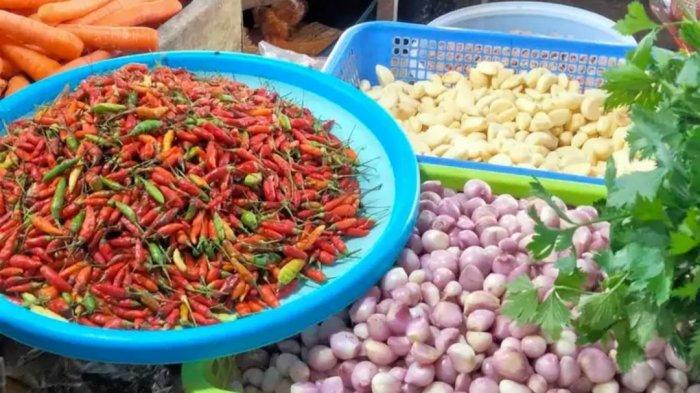 Daftar Harga Bapok Jelang Natal 2023 di Pasar Tanjung Wagom Fakfak ...